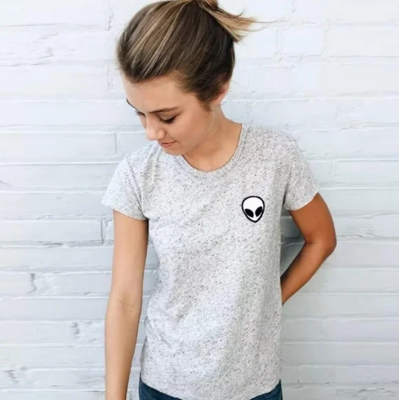 Camiseta Alien Brandy Brandy Melville | Tops | Brandy Melville Alien